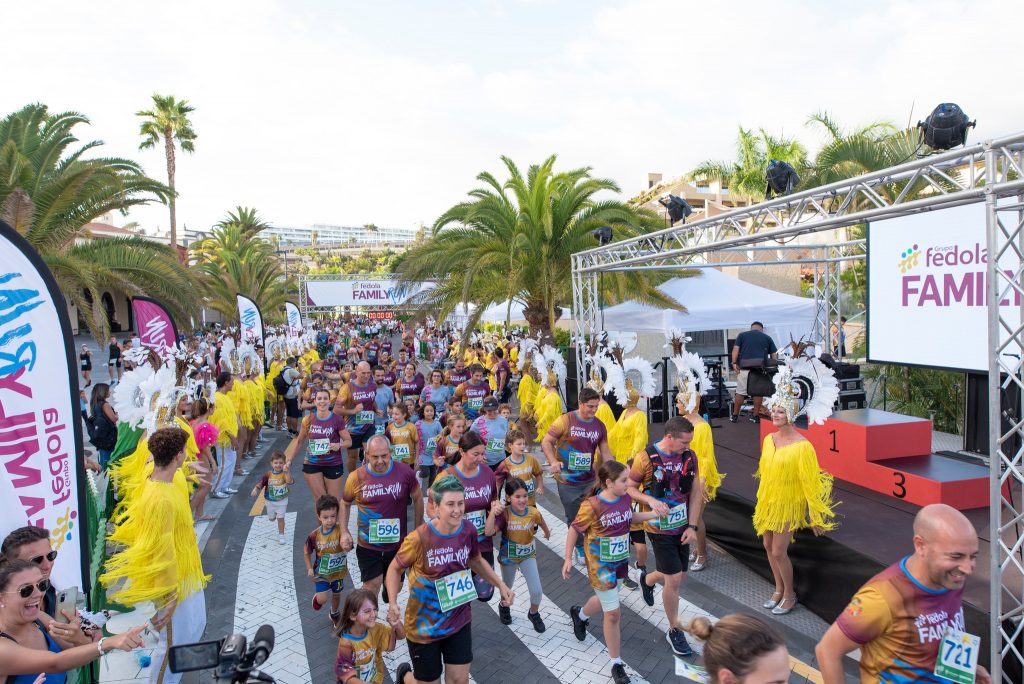 La comparsa Tropicana, presente en la FedolaFamilyRun – Grupo ...